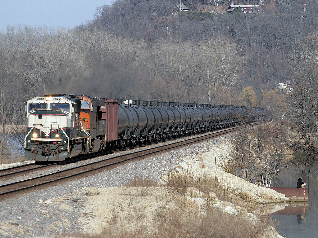 BNSF 9695
